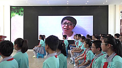 难忘的小学生活主题班会