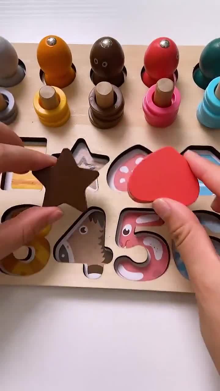 简单的数字积木,可以训练宝宝对,形状还有数的概念手敲八音琴...