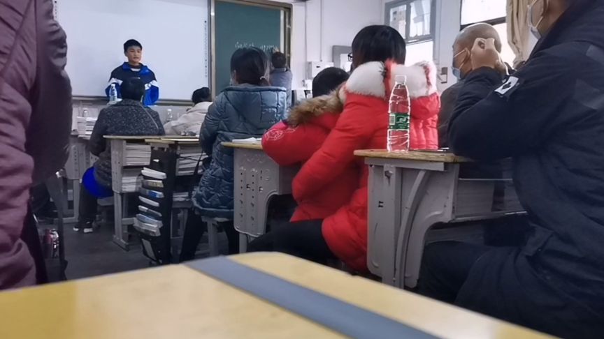 孩子第一次作为学生代表讲话