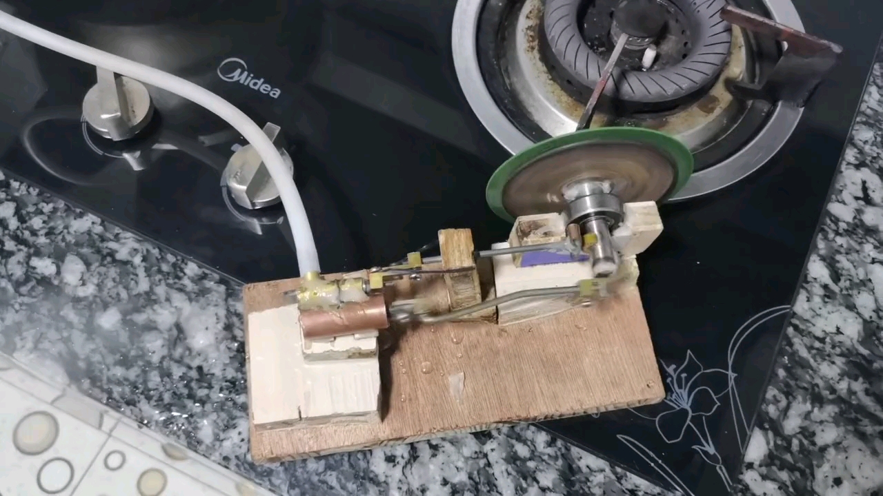 自制蒸汽机模型