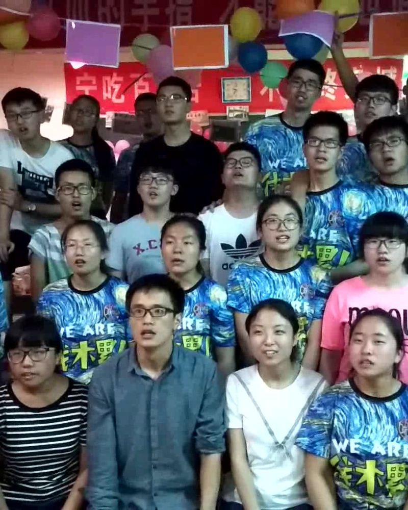 你见过这么整齐,这么有气势的毕业赠言吗?