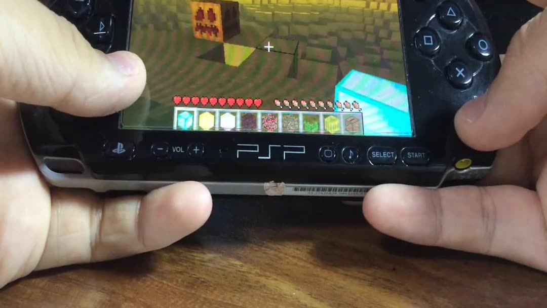 当你用psp玩我的世界Minecraft是什么样的感觉? !