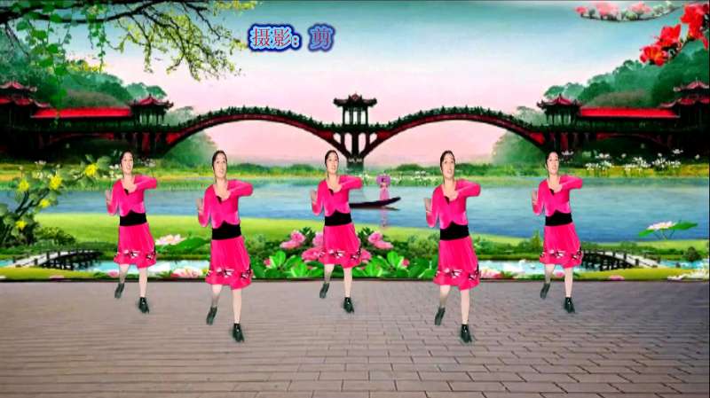 广场舞《C哩C哩》神曲,简单易学,入门基础