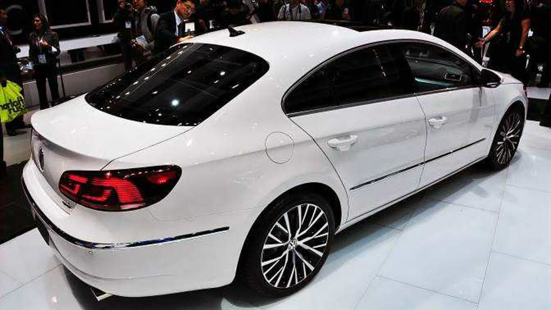 大众终于发飙了!新朗逸比宝马3系还漂亮,直降2万,还看啥卡罗拉