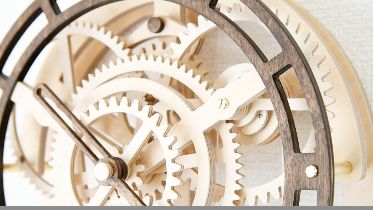 最美钟表!全木结构外露!