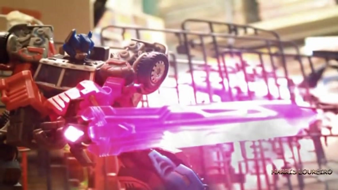 变形金刚定格动画:擎天柱VS大力神