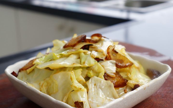 包菜怎么做才好吃?教你简单又好吃的家常做法,连吃2碗米饭