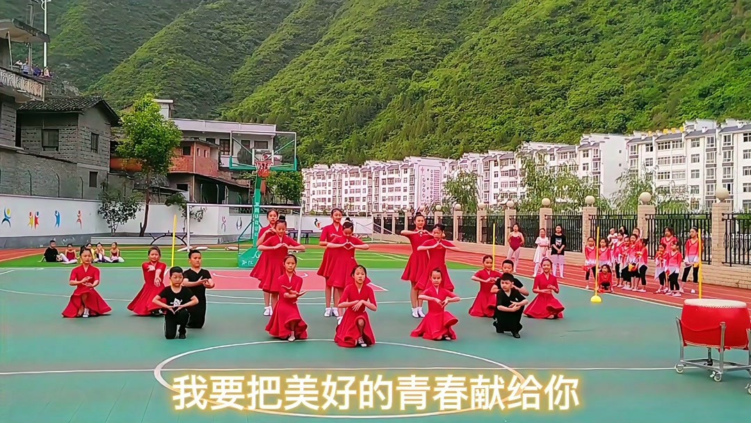 优秀舞蹈《我爱你中国》,舞出全国人的爱国情怀,韵味深长