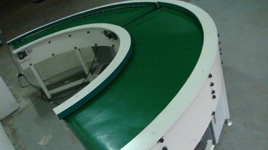 三年机械设计经验搞不出来转弯皮带输送机?思路比经验更重要!