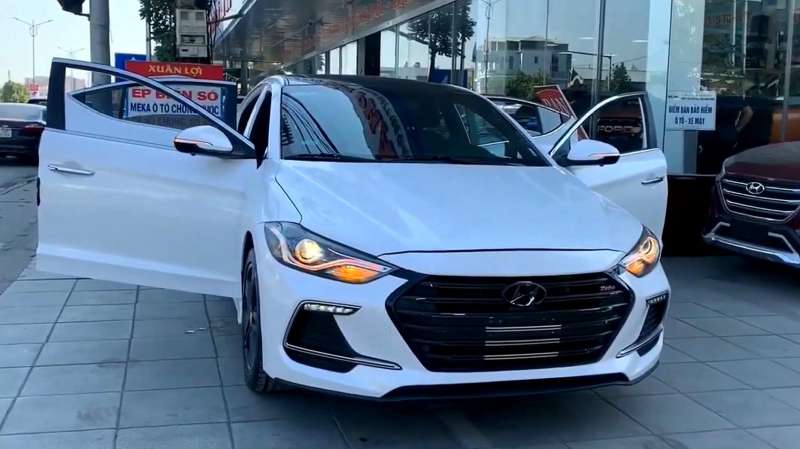 颜值能与思域抗衡,实拍现代领动运动版 这叫一个帅