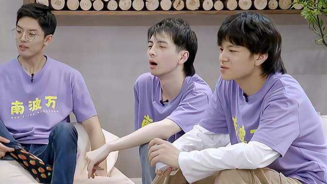 邵明明逻辑清晰,指导唐九洲玩游戏,这场面慕了慕了!丨快本