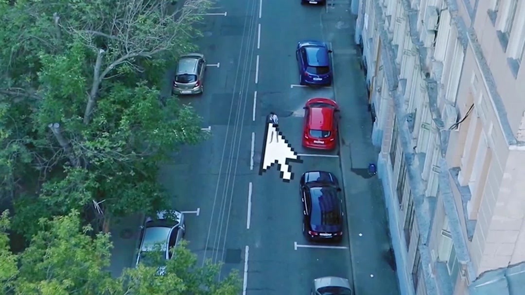 男子发现鼠标能控制现实世界,从此走上了开挂之路!