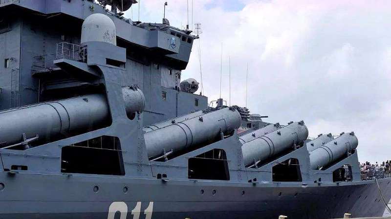 “无畏级战舰”的原型:一次齐射16枚钛合金核导弹