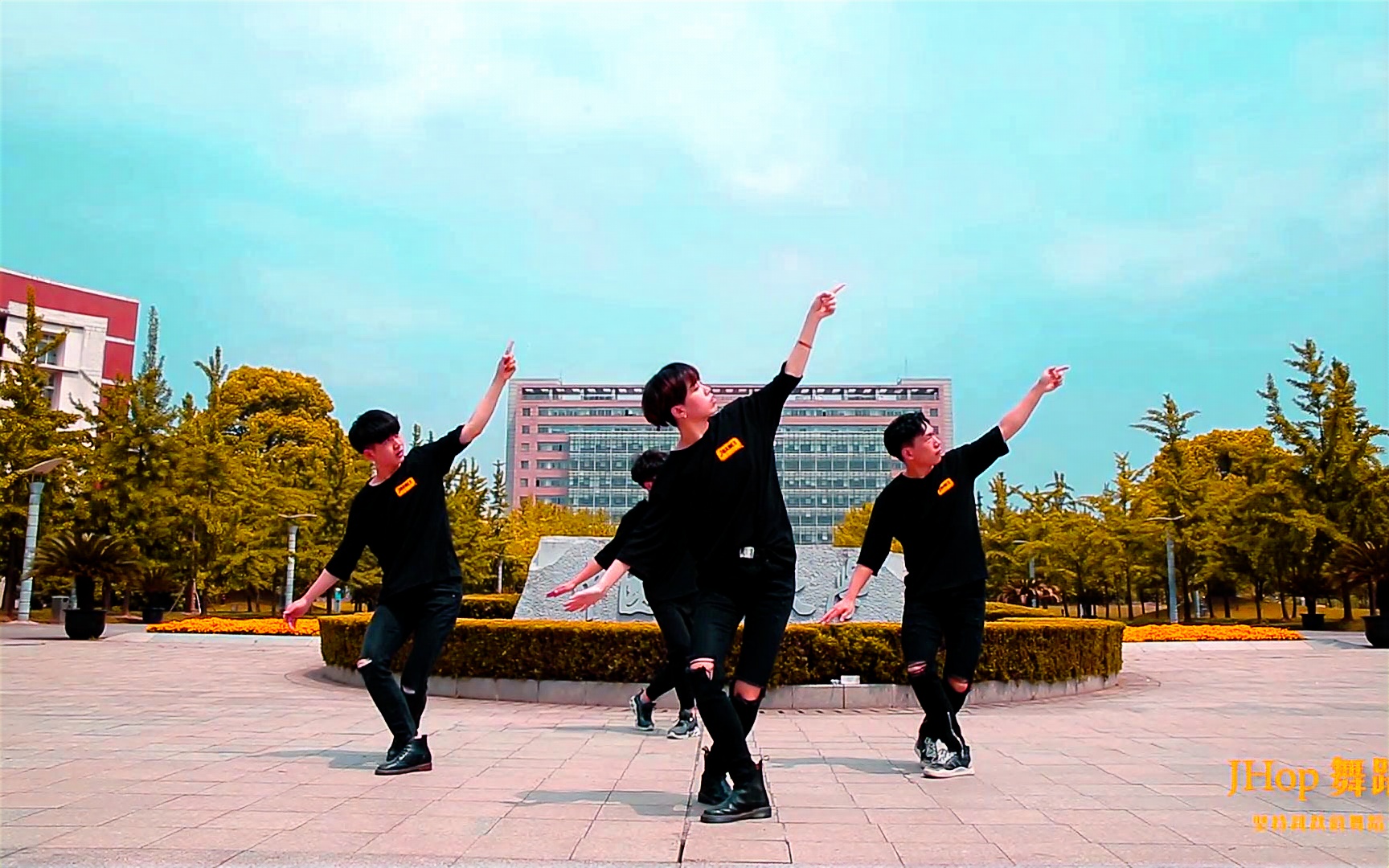 【中国计量大学J 舞社】偶像练习生主题曲《EI EI》翻跳 全民制作人!...