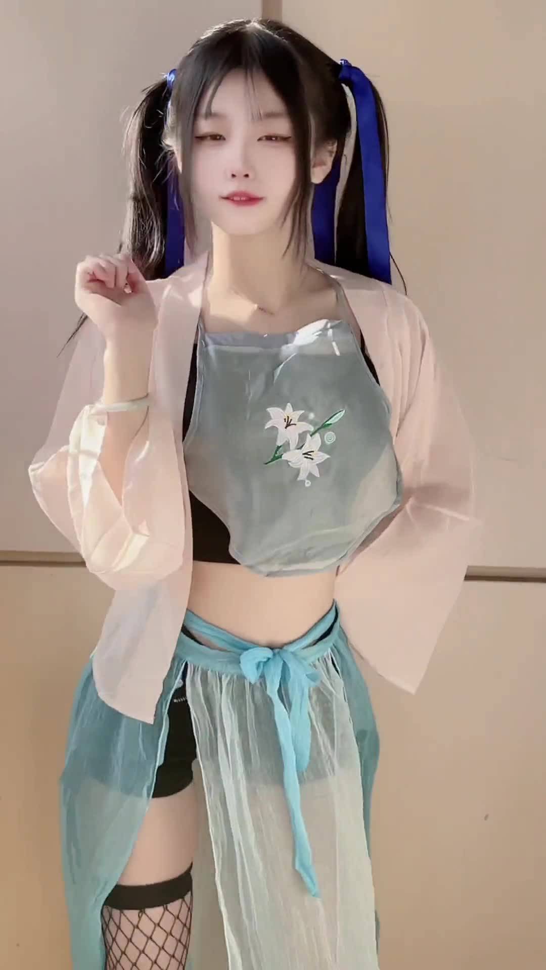 就只看了你一眼#就只看了你一眼就已确定了永远