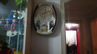 自家钟表,钟的电池没电了,但表还在走
