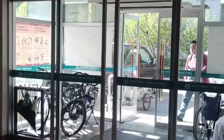 电动感应移门 自动感应门 珠海修自动门