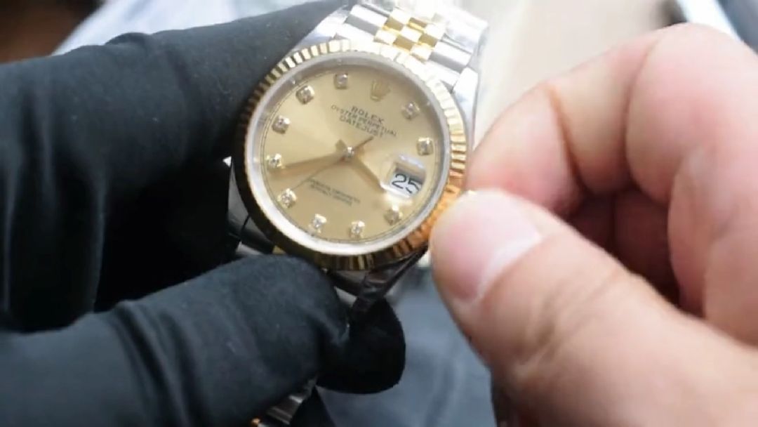 评测讲解 介绍劳力士日志型机械手表 怎么上发条调时间日历 使用方法...