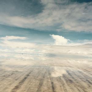 左手平等右手爱 