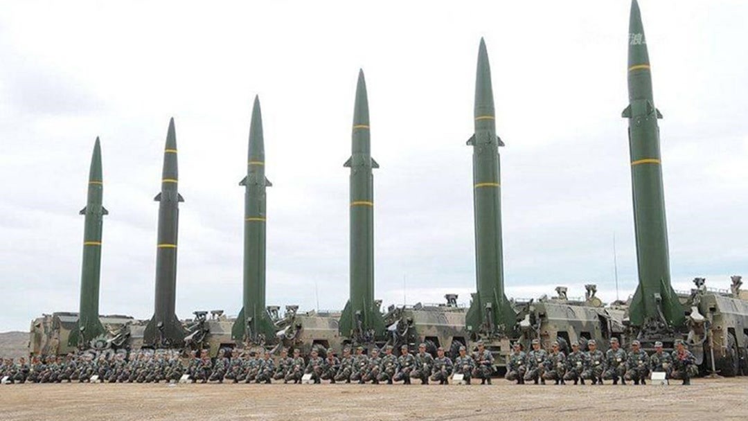 四十年没打仗又怎样?解放军实力摆在这,美军航母敢进南海吗?