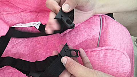 HONG VOVO 婴儿推车 安全带卡扣卡法