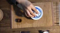 简单演示一下盖碗冲泡的方法