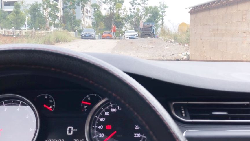 手动挡陡坡起步秘诀(隐藏功能)