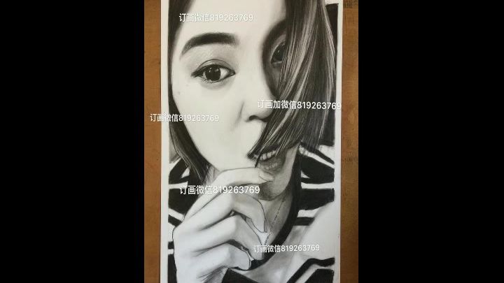 这个姑娘,画的和照片上一模一样,真漂亮啊