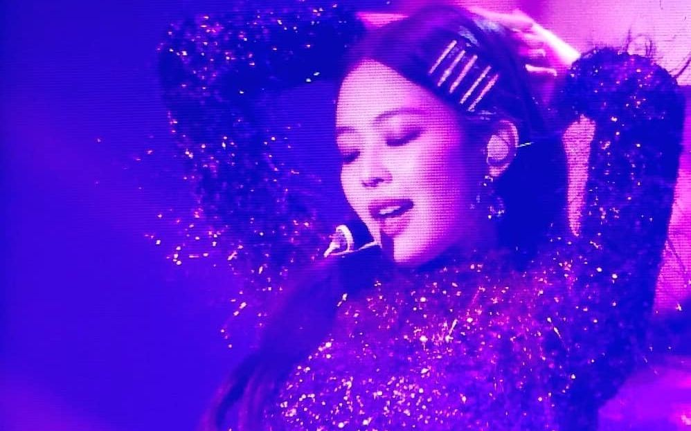 【超清】BLACKPINK的Jennie新曲SOLO演唱会舞台表演