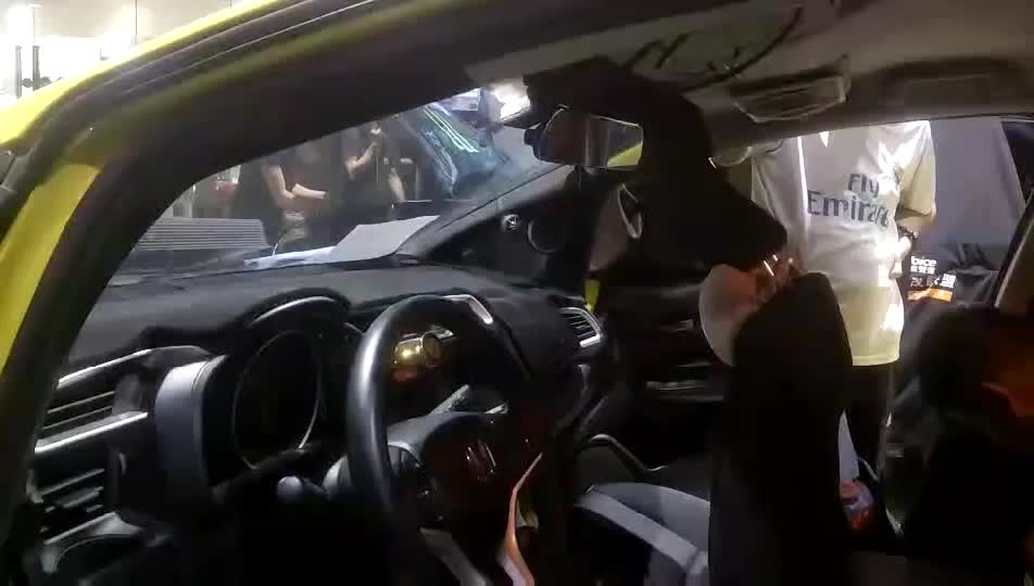 飞度再次升级,上RONDO 8路处理器顶级处理器前后主动分频。