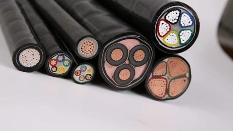 比手臂还粗的电缆破损,看牛人是如何修补的?20年的电工都服了