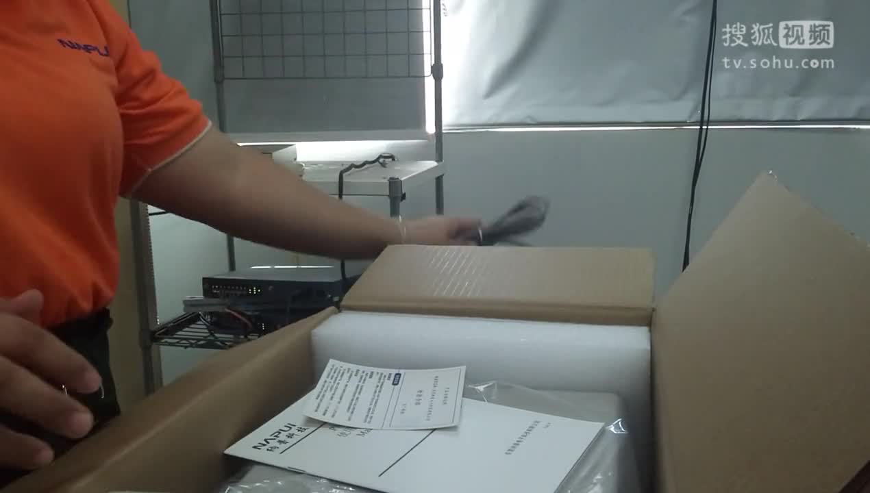 电参数测量仪PM9800开箱 外观及测试详解