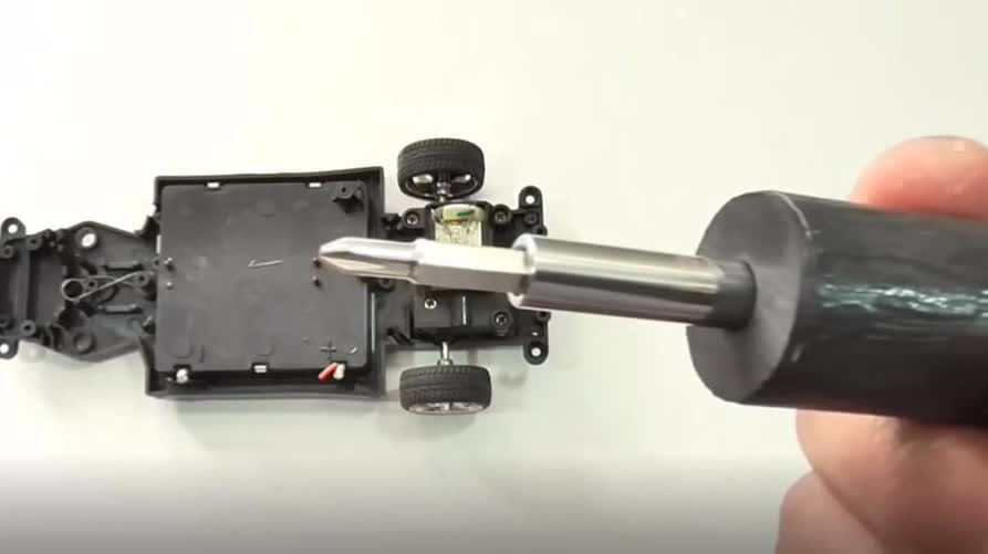 如何在家制作一个电动螺丝刀,别再花钱买了