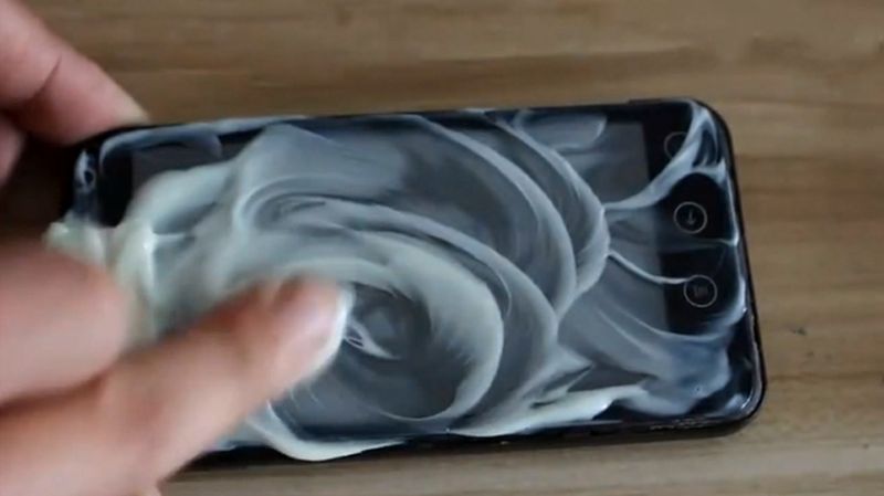 网传牙膏真的能修复屏幕划痕吗?现在来告诉你真想