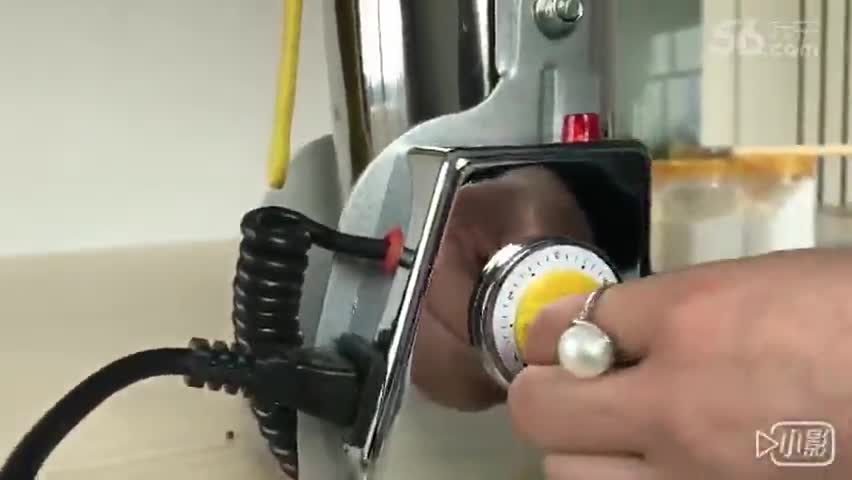 粉碎机使用视频[高清版]