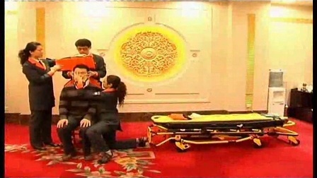 坐位颈椎损伤固定与搬运操作