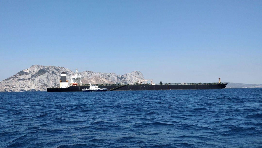 决不妥协!伊朗打响反击战,一次单挑两大强国