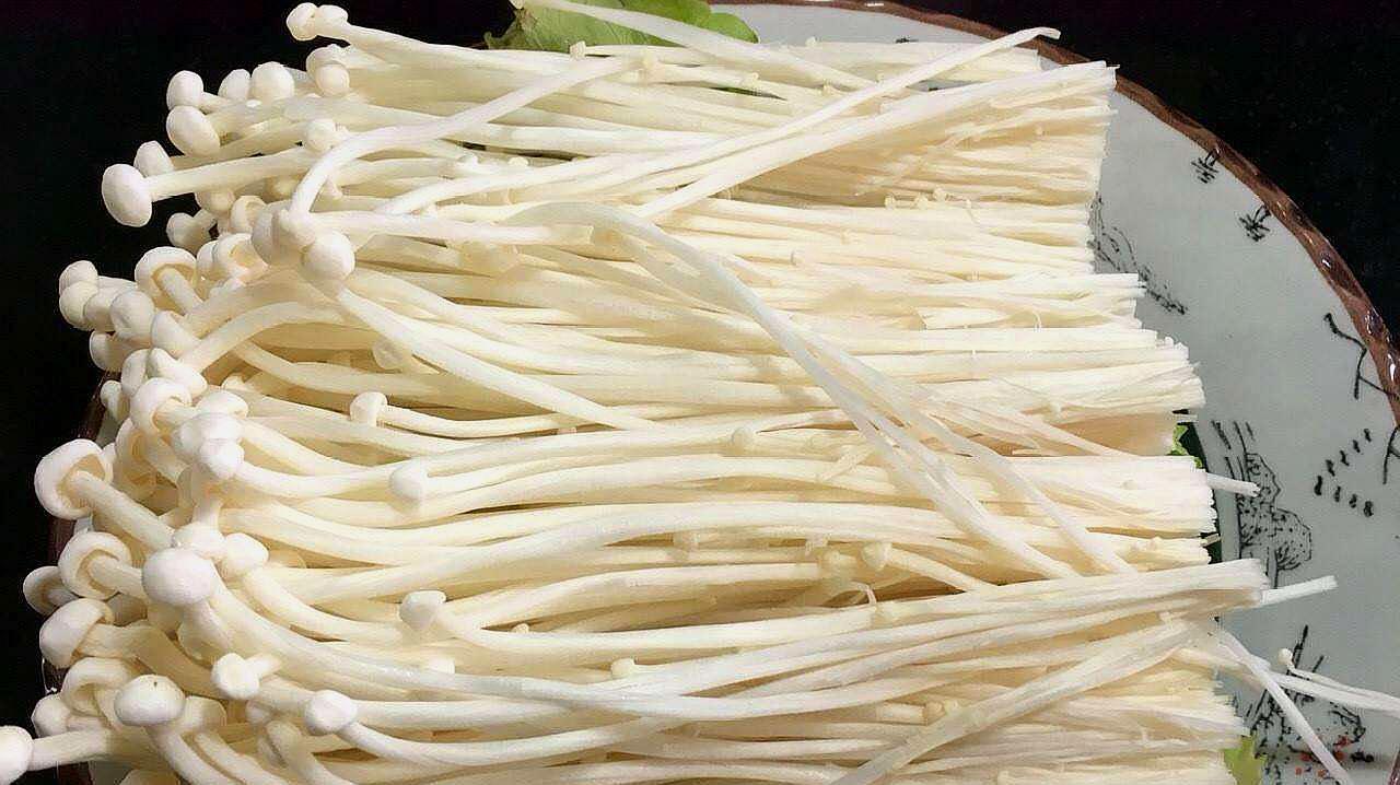 金针菇的根“千万”别扔,放在家里还能长,不用每次花钱出去买
