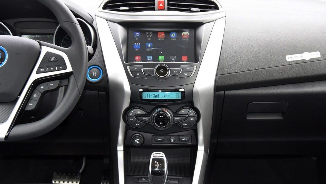 性价比超高的纯电动SUV!300KM的续航,7.99-9.99万的售价区间