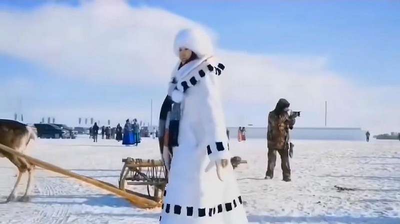 蒙古族小姐姐助战冬季冰雪那达慕开幕仪式