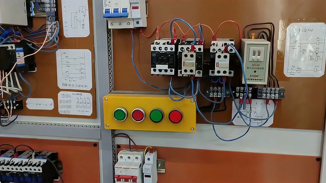电机的启动电路有那几种,老黎的讲解方式零基础都可以学会