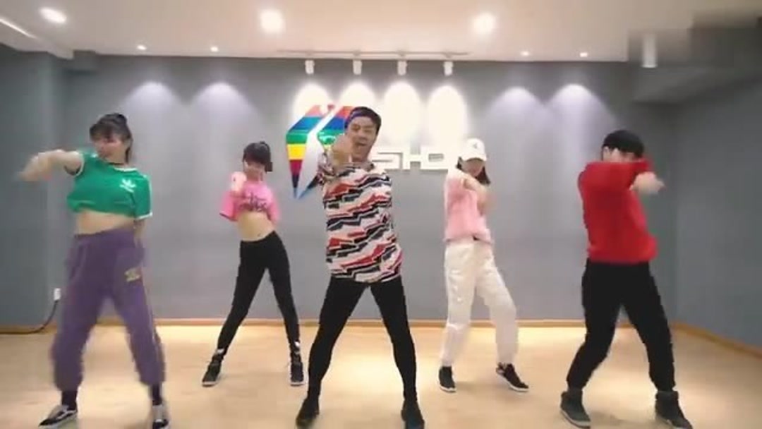 火遍全网的海草舞教程来啦,舞蹈视频动作教学