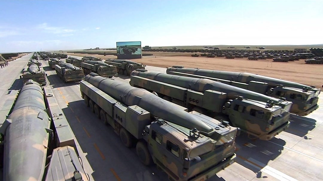 中国核弹数量并不多,为何没有国家敢觊觎我们?看看这些镇国重器