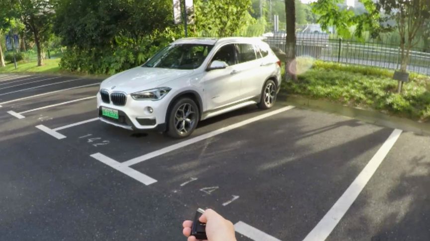 小牛试车_华晨宝马 宝马X1新能源 xDrive25Le 17款