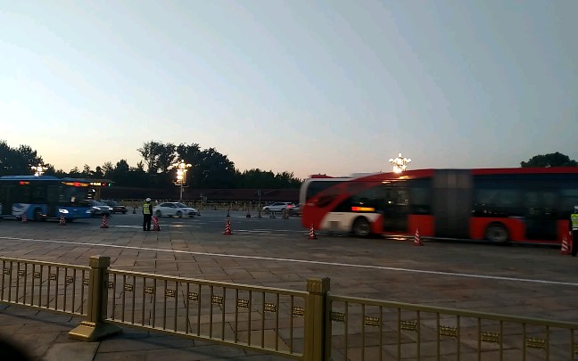 52路和1路经过天安门广场