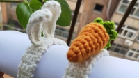 一安生活馆 手工编织小兔子胡萝卜手环视频教程 情侣毛线手环