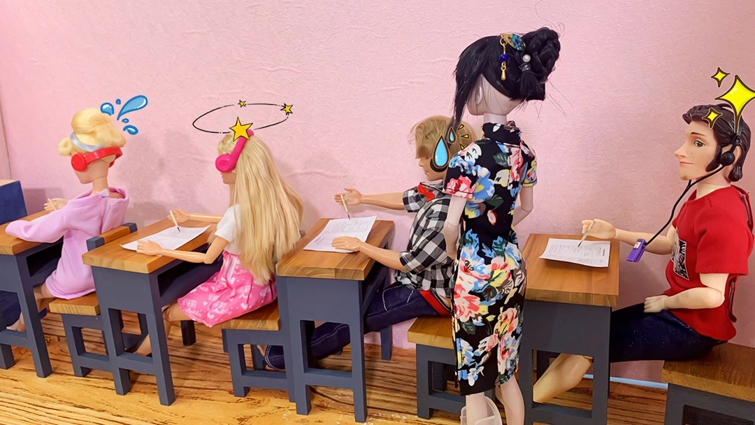 叶罗丽学校招生辛灵监考 外国学生听超难中文听力晕头转向