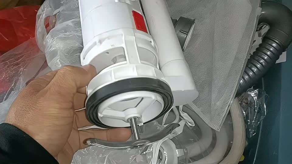 坐便器关闭阀门漏水,一般的都是这个原因