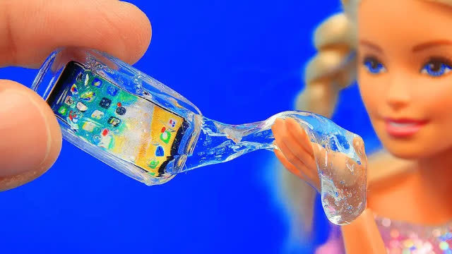 手工制作芭比生活用品手机、椅子、小帐篷还有小包包和旅行箱