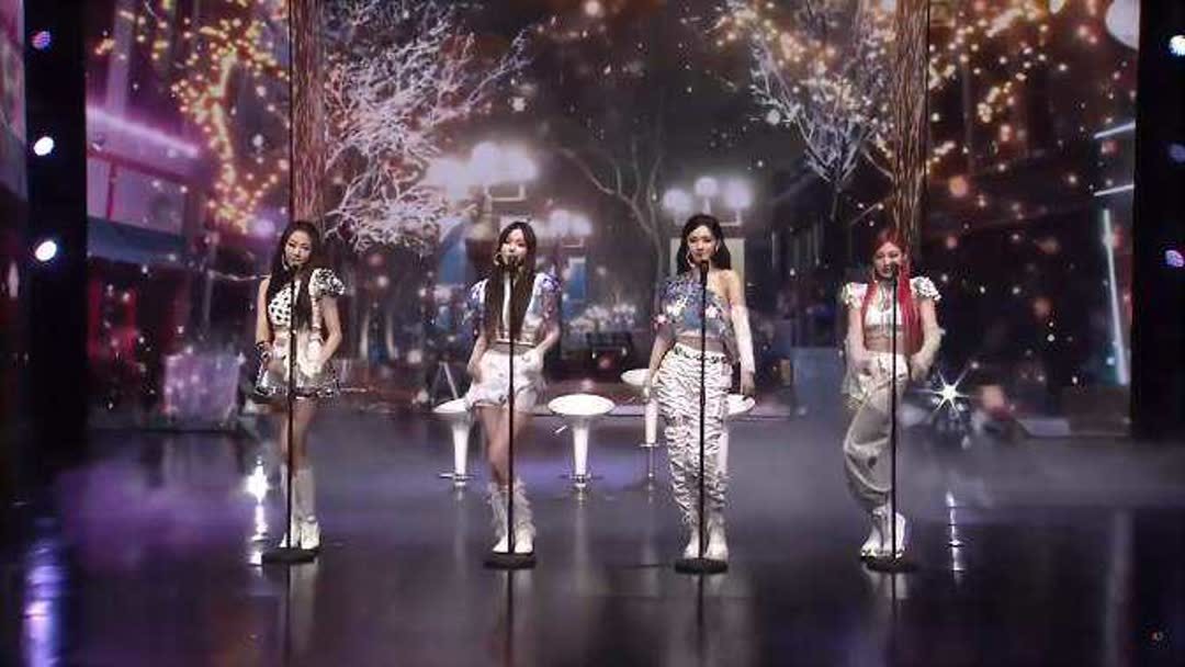 aespa《2021WCIF》带来《Forever》舞台,静静唱歌也很美